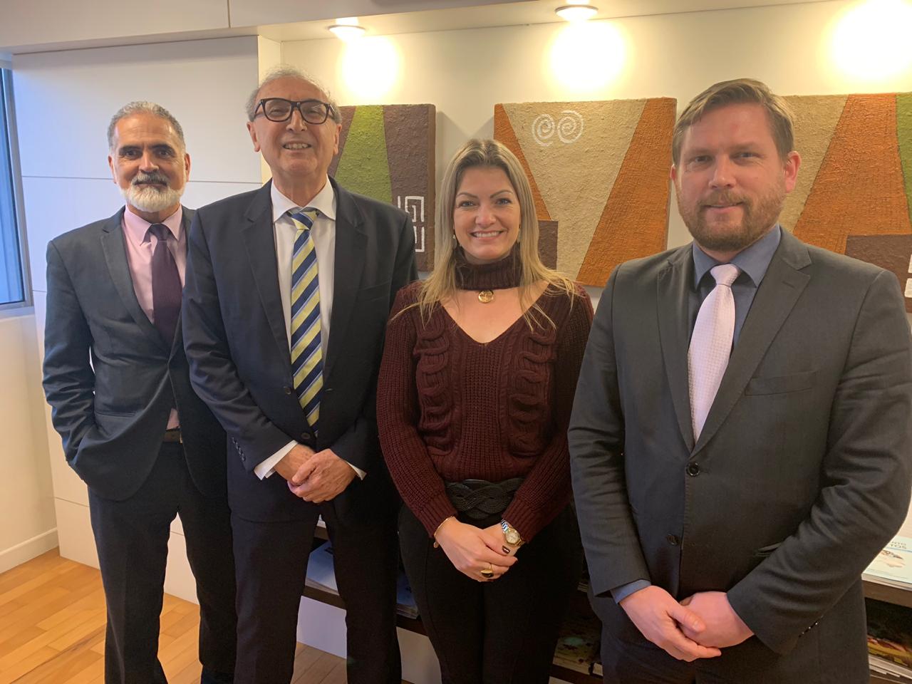 A STCP recebe Aline Sleutjes – Deputada Federal do Paraná - STCP